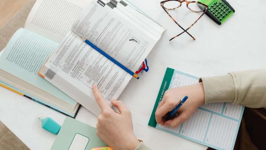 Note-Taking Methods: Best Techniques for Studying and Revision